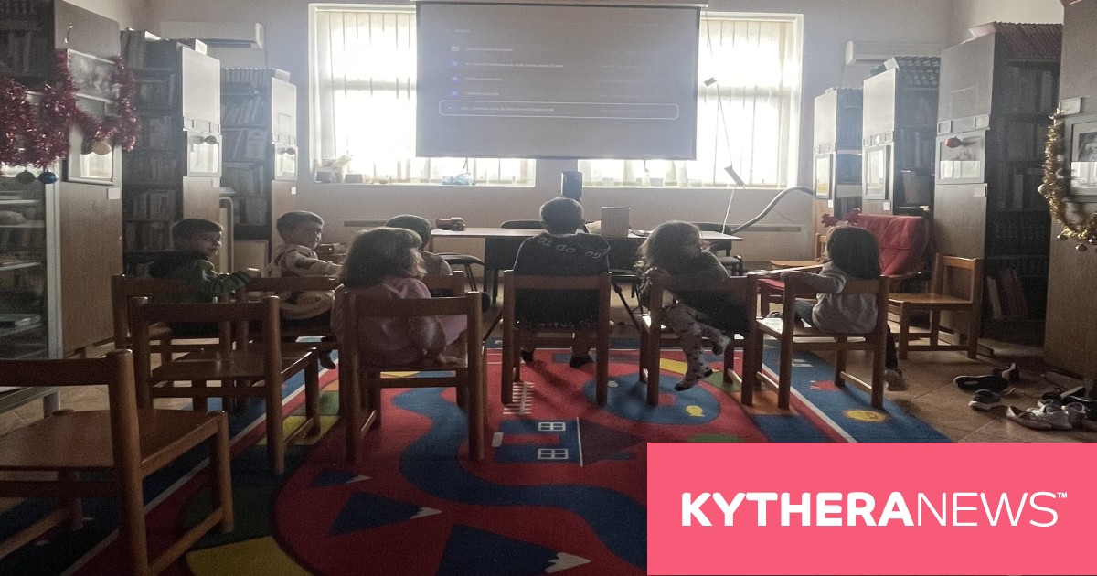 Χριστουγεννιάτικο κλίμα στο παιδικό πρόγραμμα ««Σκατζουρώματα ...